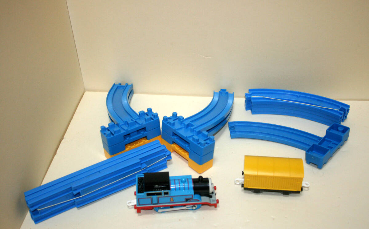 プラレール レール部品 レア 1138 トーマス 坂曲線レール まとめ セット(車両単品)｜売買されたオークション情報、yahooの商品情報をアーカイブ公開 - オークファン（aucfan.com）