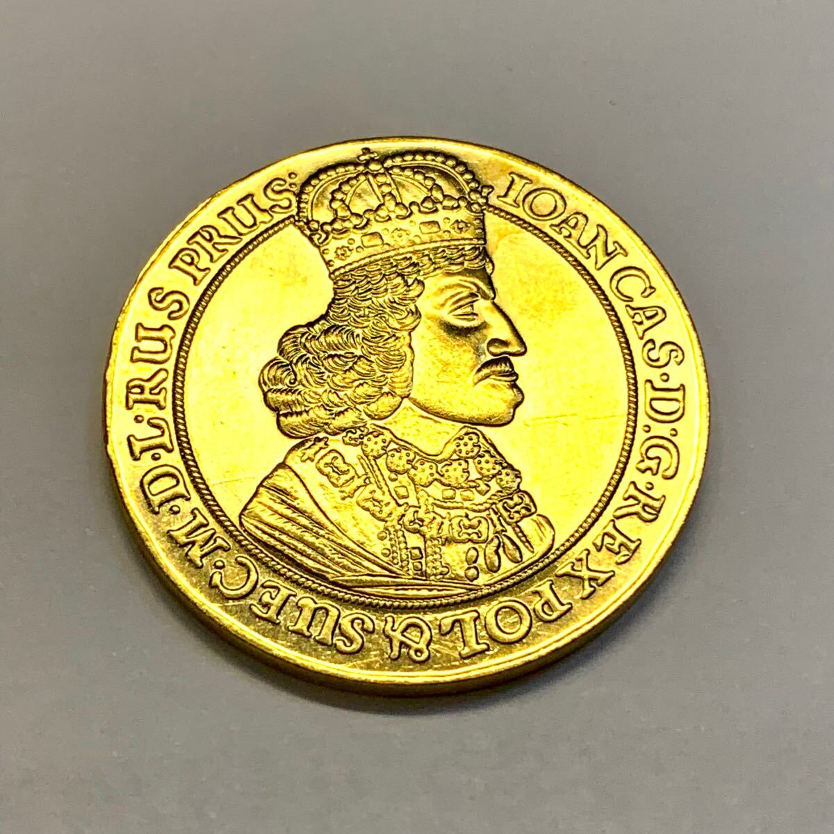 Yahoo!オークション - A264ヨーロッパ国王の顔写真金貨 古銭 金貨 硬貨...