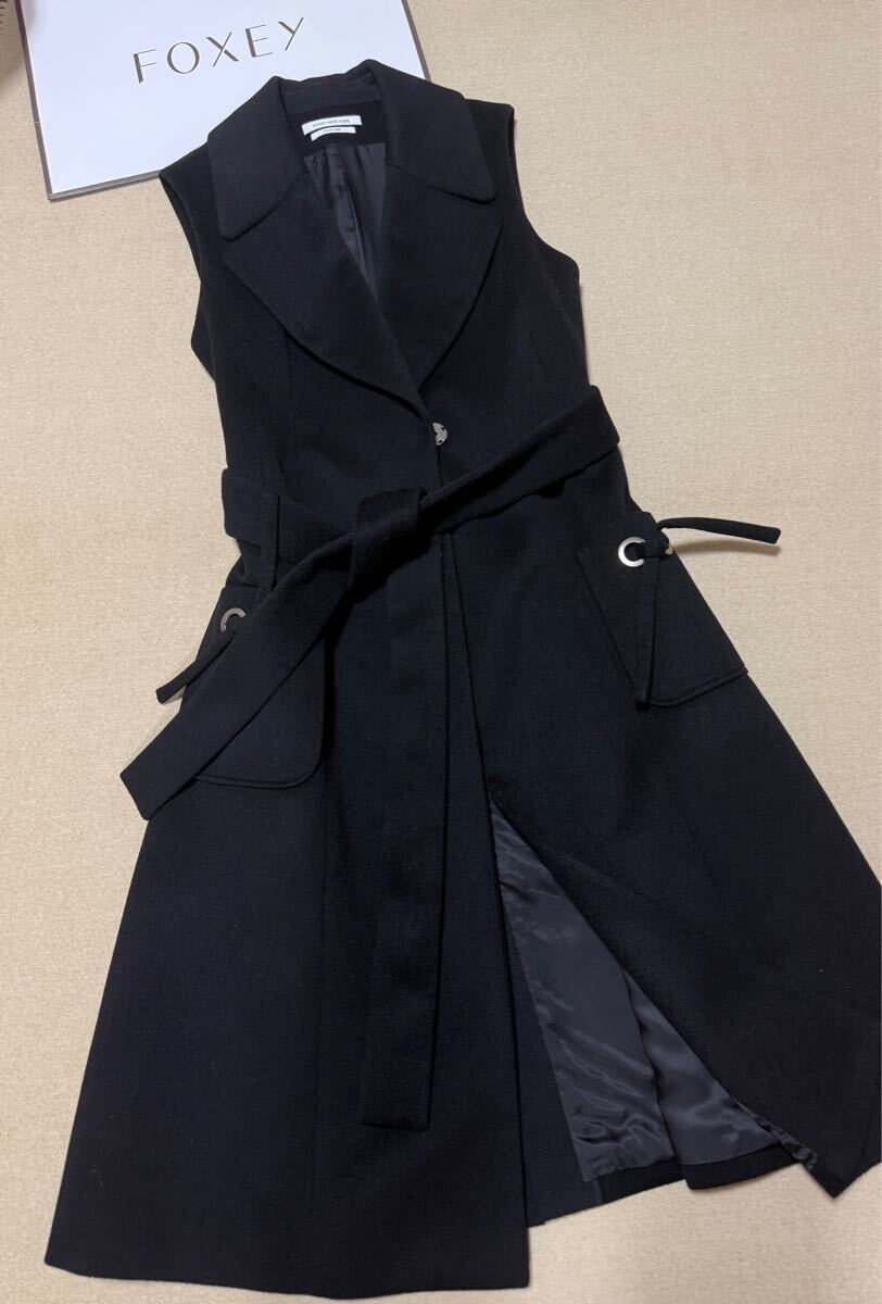 Yahoo!オークション - 10 FOXEY. フォクシー ジレコート