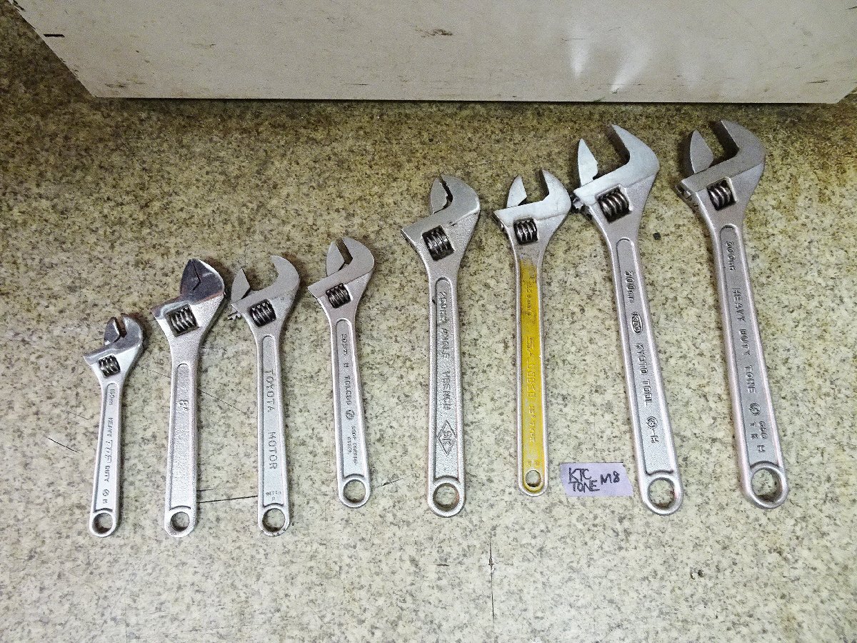 Yahoo!オークション - KTC TONE モンキーレンチ 300mm 2本 250mm 2本 ...