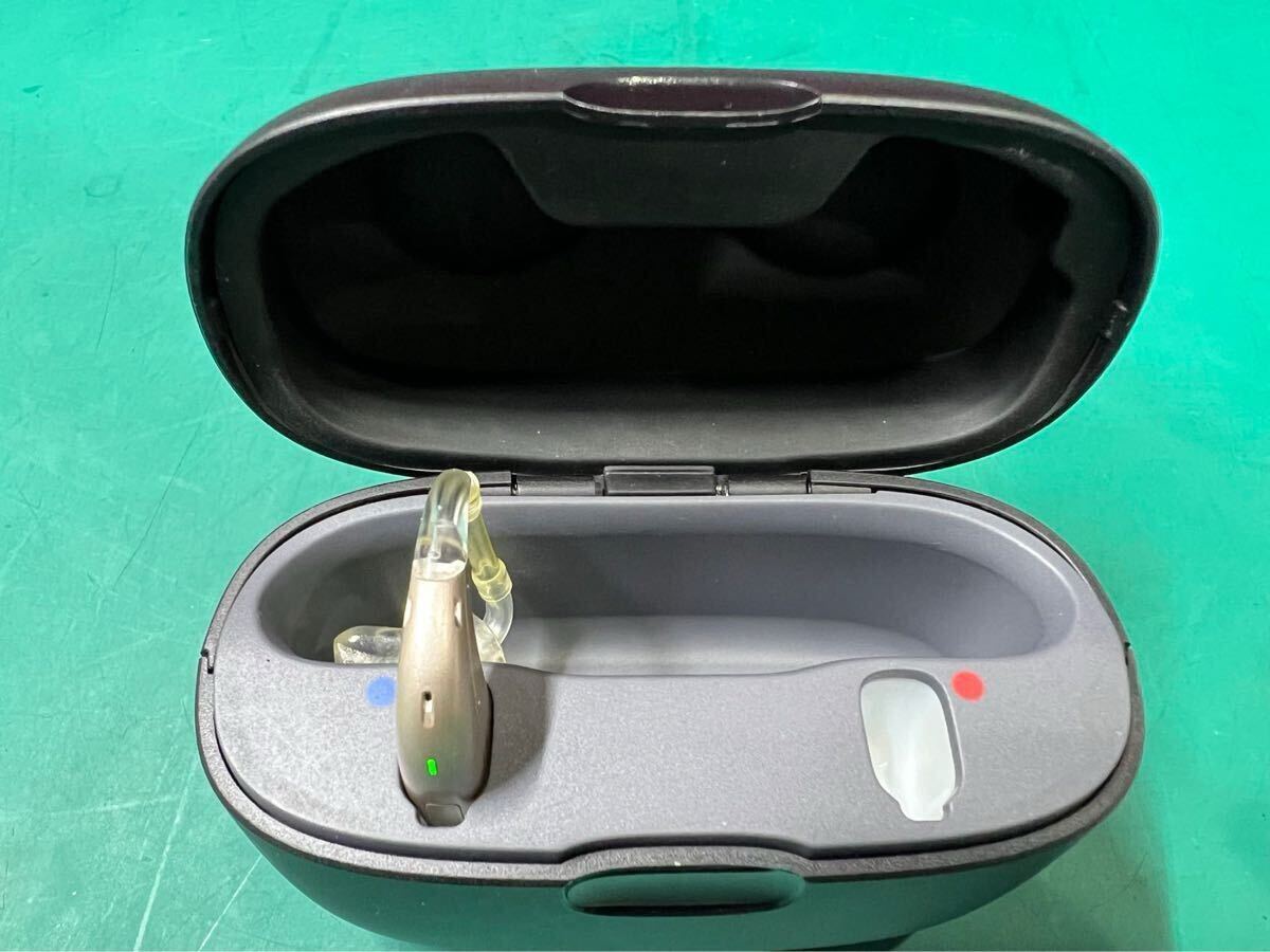 Yahoo!オークション - オーティコン 充電式 補聴器 片耳 マキチエ ヴァ...