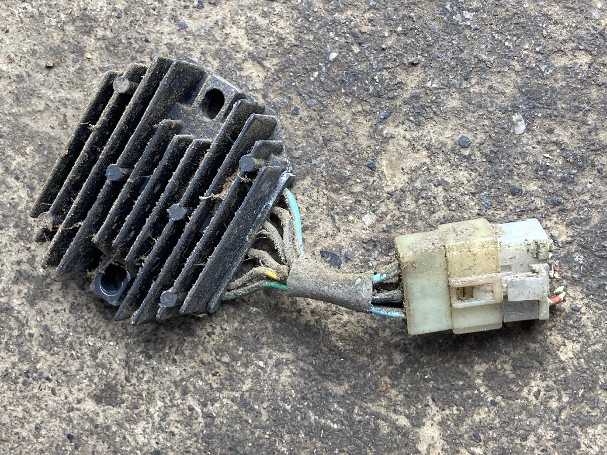 Yahoo!オークション - 【滋賀発】 コンバイン クボタ R1-171 ダイナモ ...