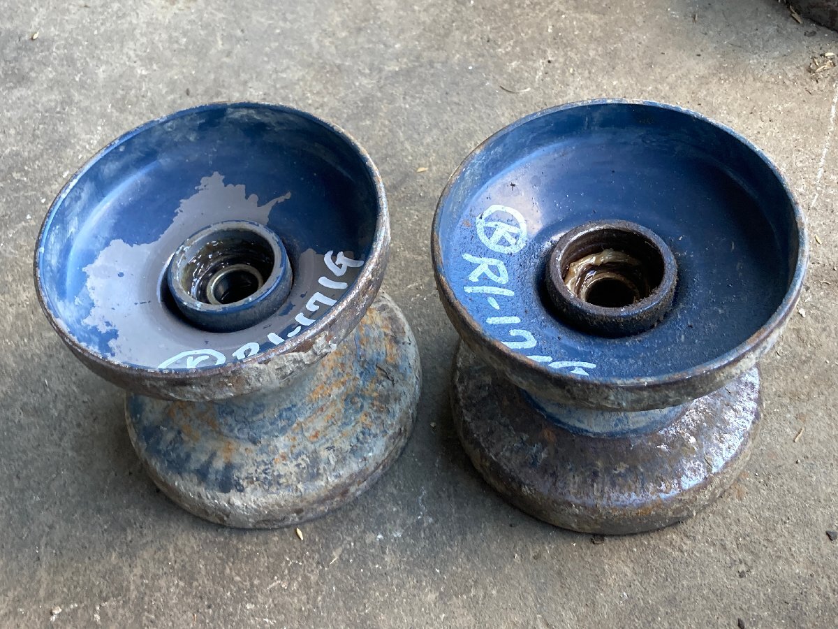 Yahoo!オークション - 【滋賀発】 コンバイン クボタ R1-171G 転輪 2個