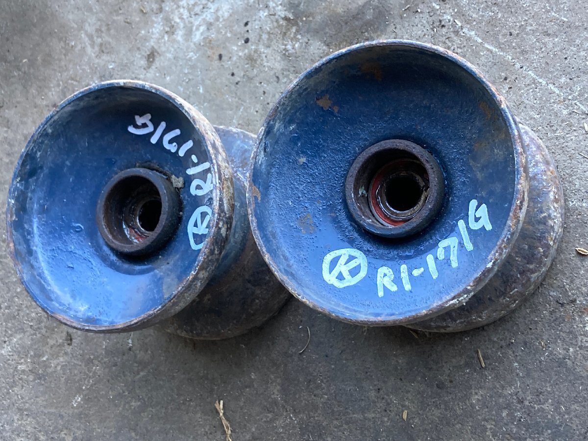 Yahoo!オークション - 【滋賀発】 コンバイン クボタ R1-171G 転輪 2個