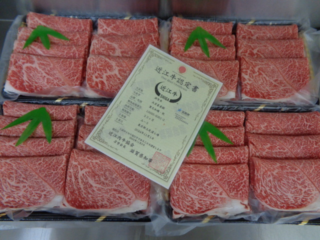 Yahoo!オークション - 近江牛A5牝 超特肩肉しゃぶしゃぶ 2kg （32...
