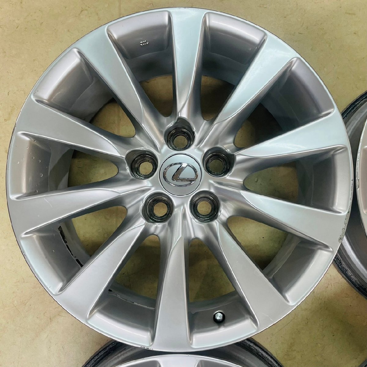 Yahoo!オークション - LEXUS レクサス LS460 18インチ 7.5J +32 120-5...