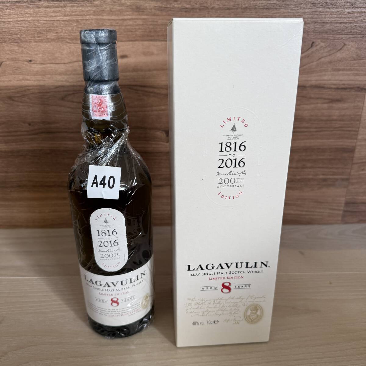 Yahoo!オークション - A40 ラガヴーリン 8年 200周年記念ボトル シング...
