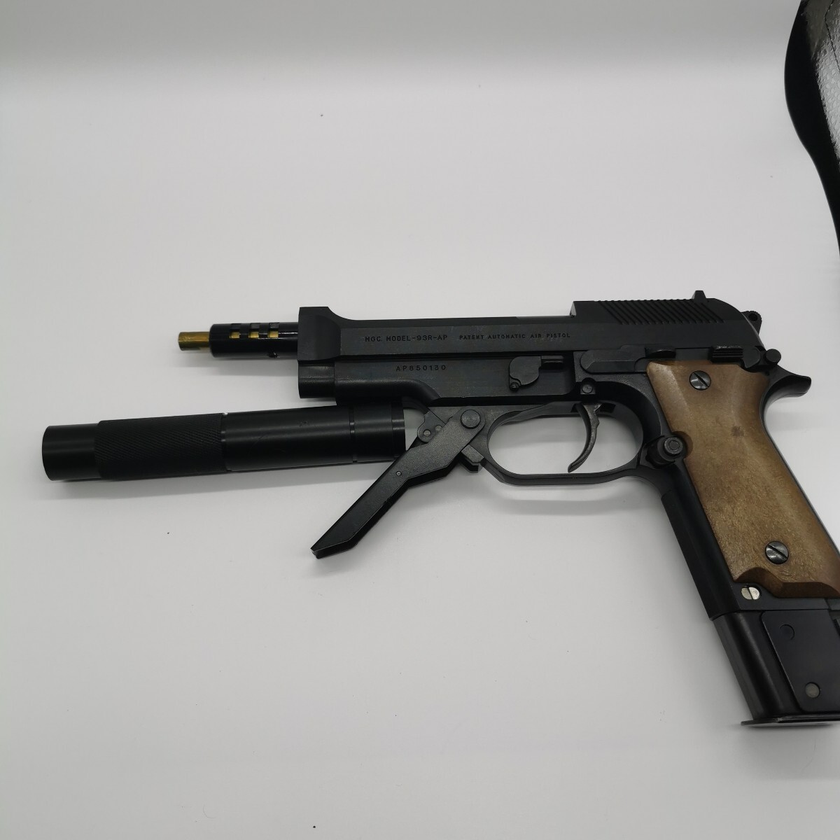 Yahoo!オークション - 【動作確認済】 MGC M93R 固定ガスガン サプレッ...