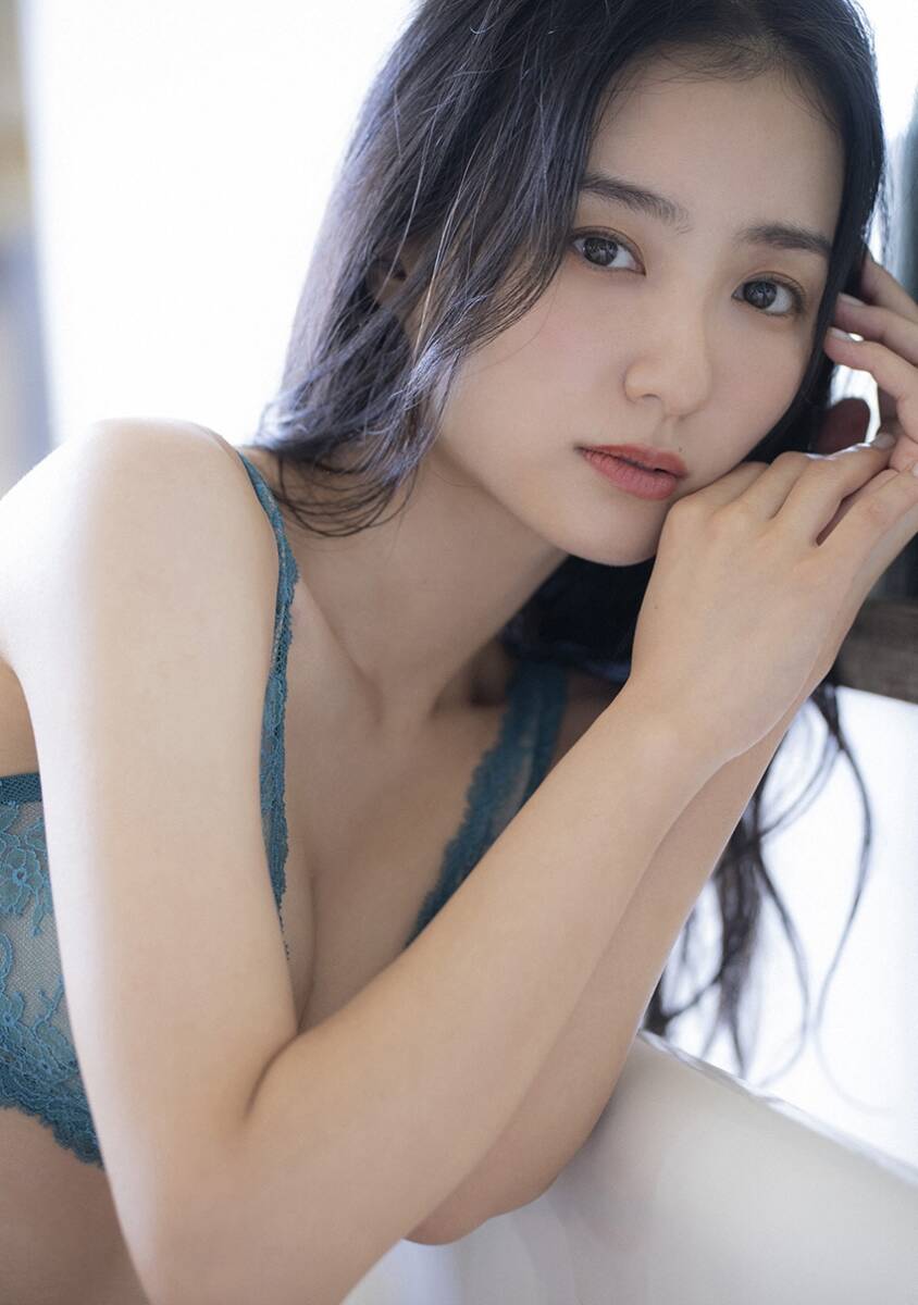 Yahoo!オークション - 高田里穂 A4サイズ ピンナップ/写真 142