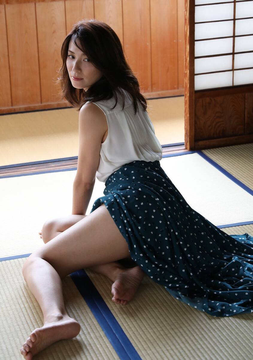 Yahoo!オークション - 戸田れい A4サイズ ピンナップ/写真 405