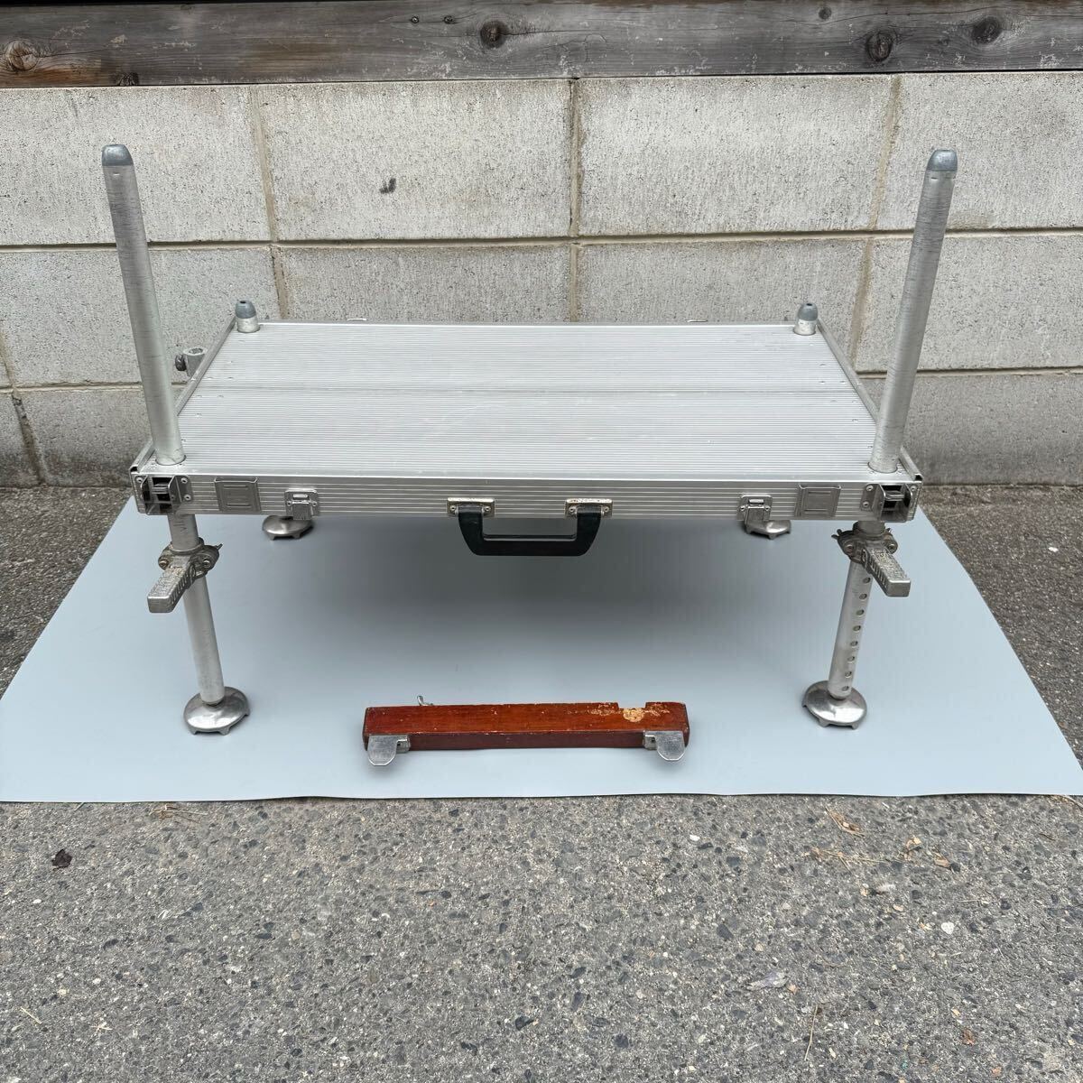 CARP カープ ヘラ台 へら台 釣り台 釣台 STAINLESS STEEL(フィッシング)｜売買されたオークション情報、yahooの商品情報をアーカイブ公開 - オークファン（aucfan ...