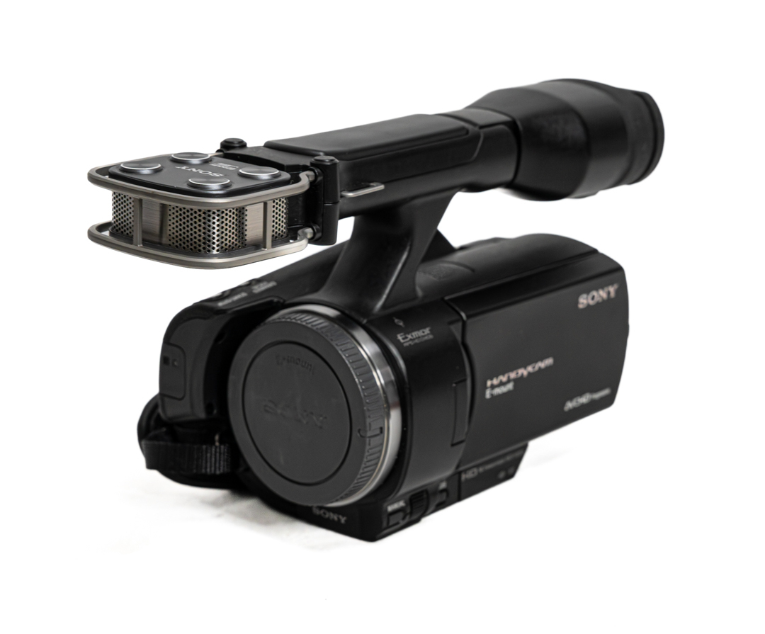 良品 SONY ソニー レンズ交換式デジタルHDビデオカメラ ボディ NEX-VG20 動画撮影 Eマウント(プロ用、業務用)｜売買されたオークション情報、yahooの商品情報をアーカイブ公開 ...