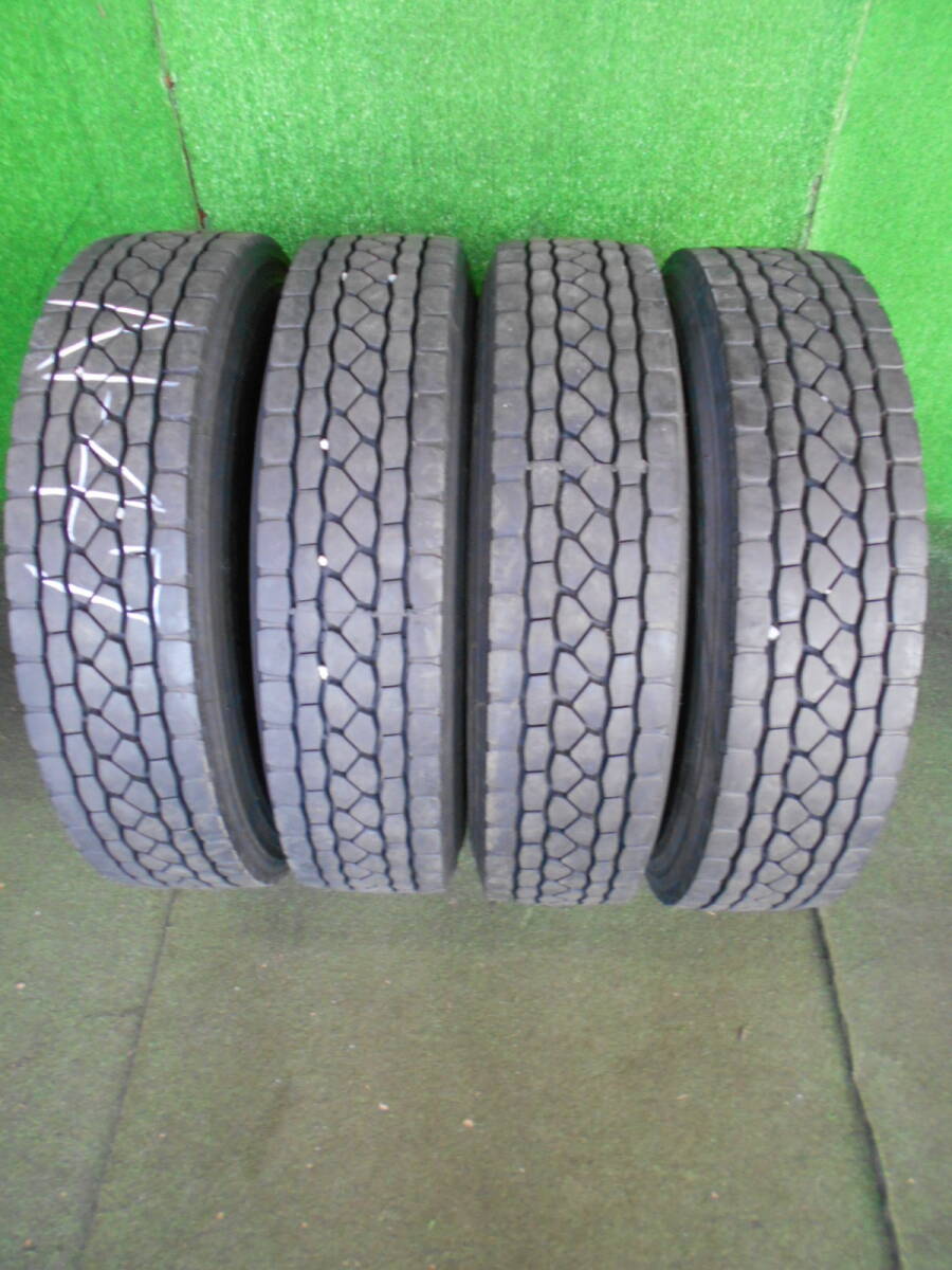 N-47 225/80R17.5 123/122L BS M-81C-170 再生 バリ山 4本set(タイヤ)｜売買されたオークション情報、yahooの商品情報をアーカイブ公開 ...