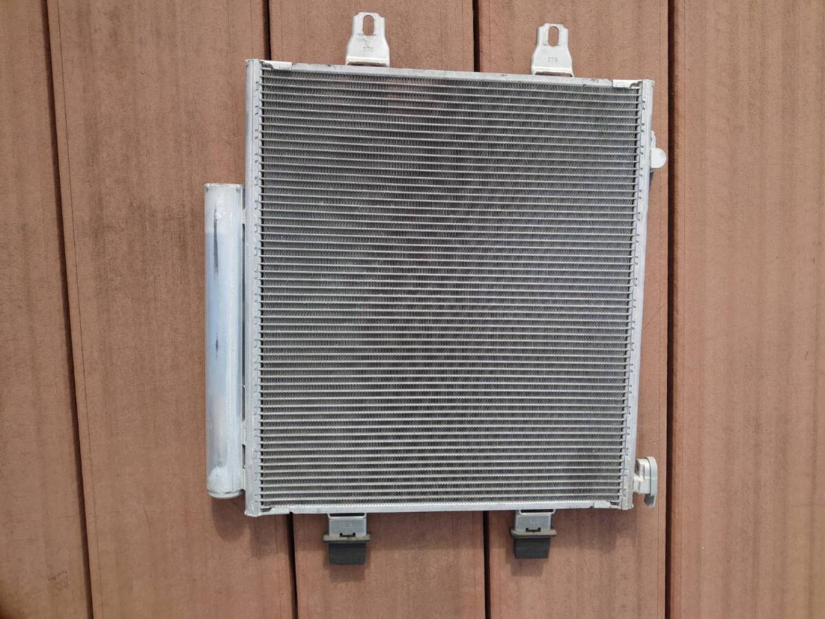 Yahoo!オークション - LA650S/LA660S タントX コンデンサー ID801