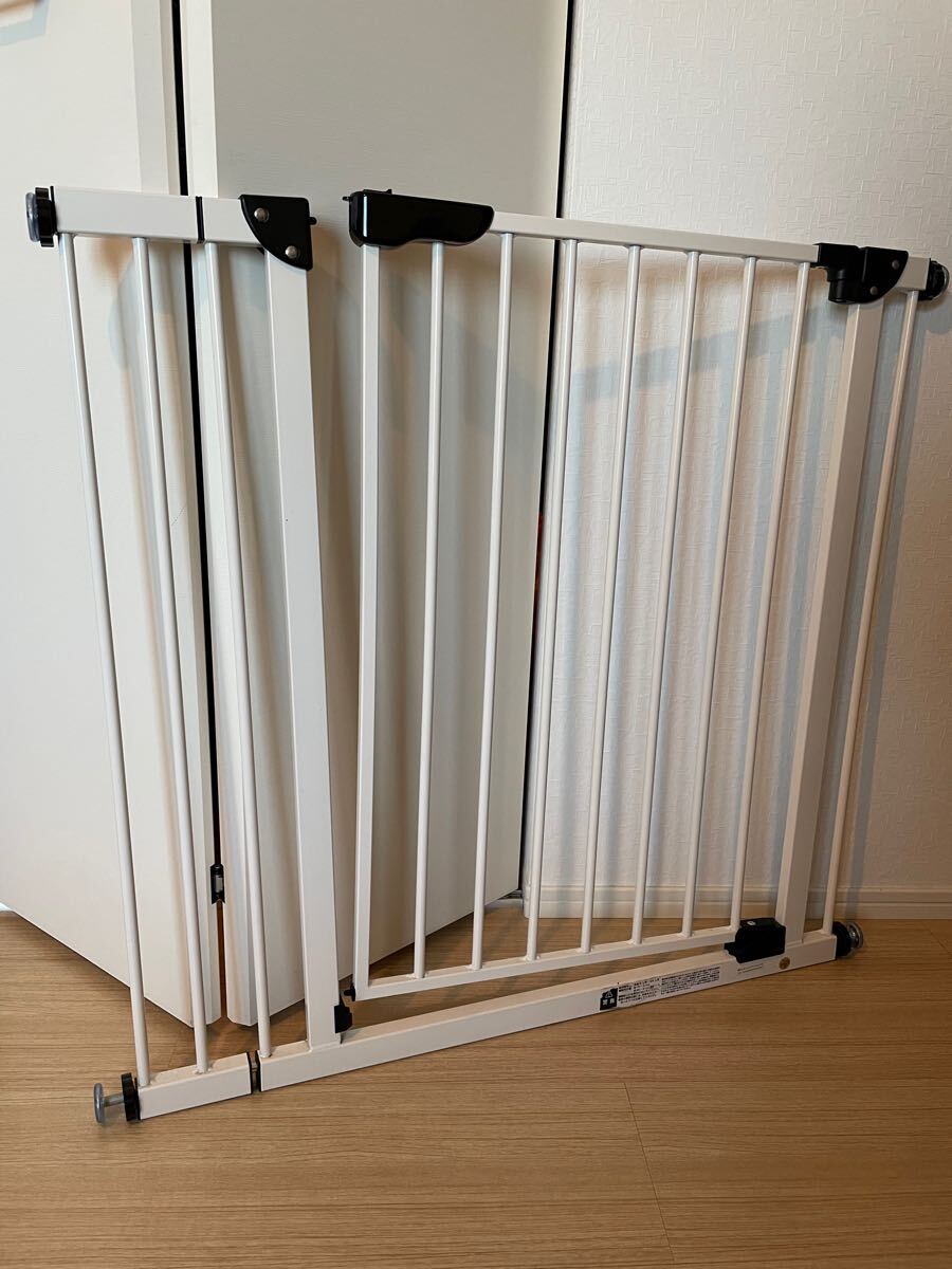 Yahoo!オークション - ベビーゲート ベビーフェンス ホワイト 70〜91cm