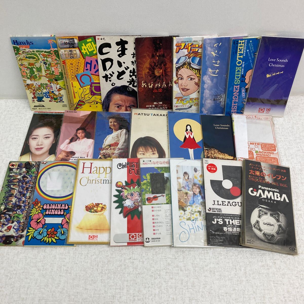 Yahoo!オークション - I1119C3 まとめ CD 8cmCD シングルCD 大量 320枚...