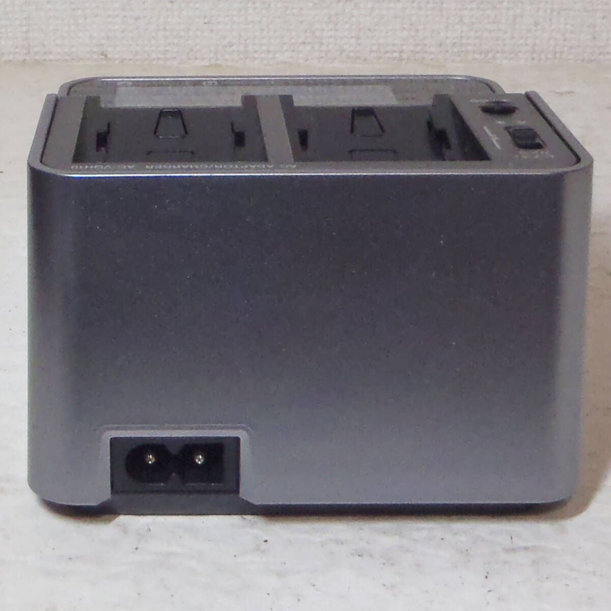 Yahoo!オークション - 動作品 Sony AC-VQH10 2連充電器 急速充電 DK-22...