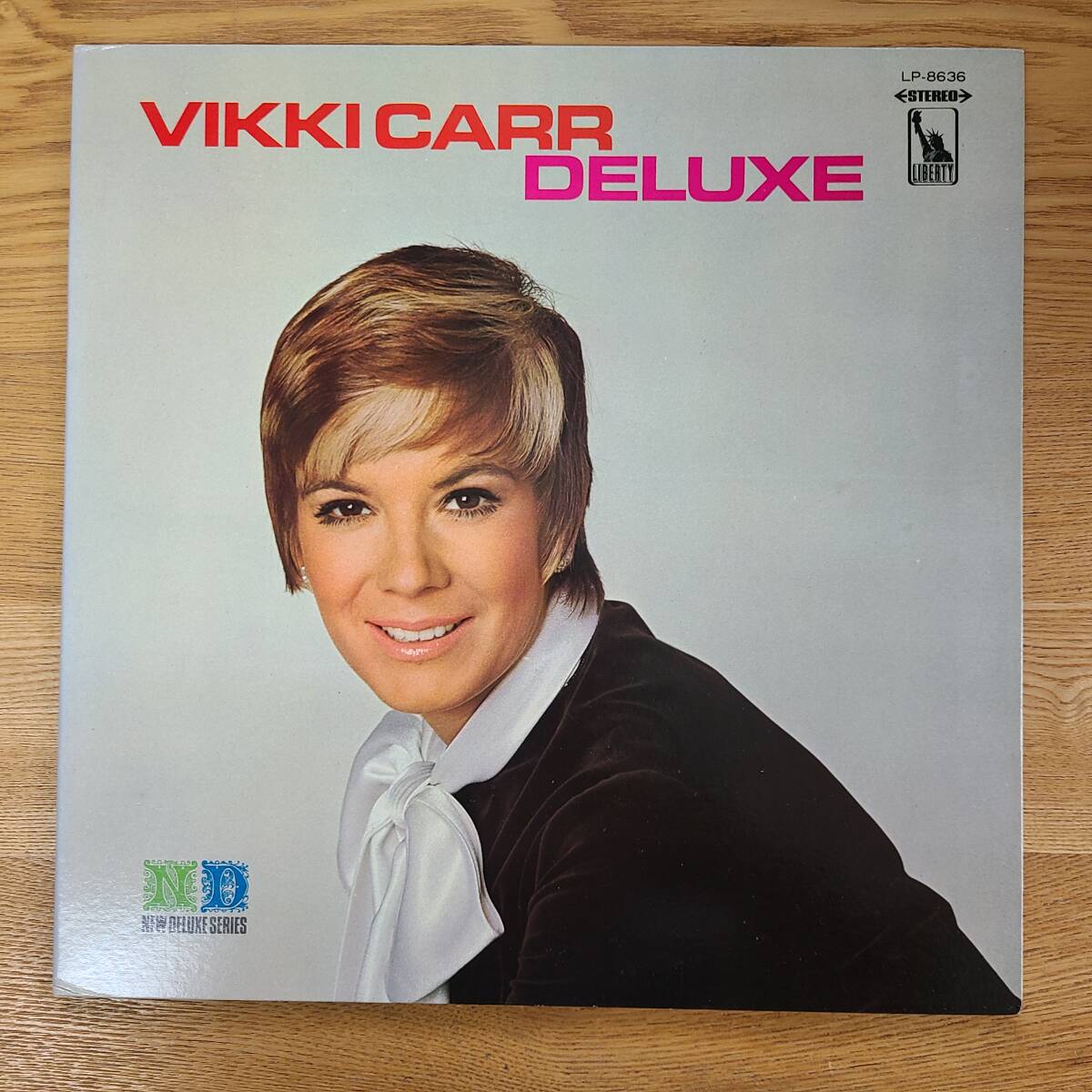 Yahoo!オークション - Vikki Carr Deluxe LP-8636 PROMO/L112026