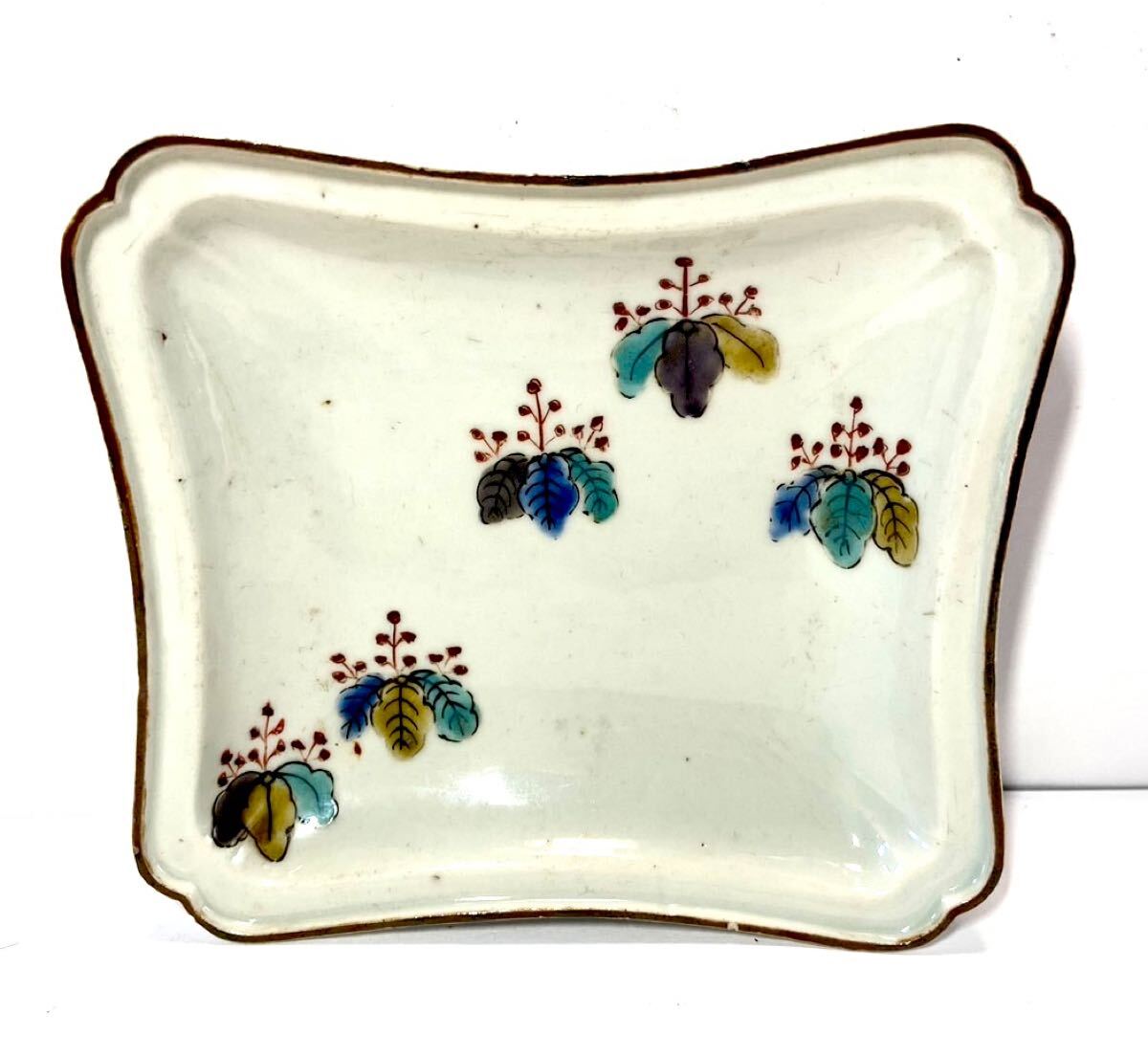 剣 色絵 古九谷 桐散らし文 角皿 江戸前期 承応〜明暦 1652年-1658年 本物保証(古九谷様式)｜売買されたオークション情報、yahooの商品情報をアーカイブ公開 - オークファン ...