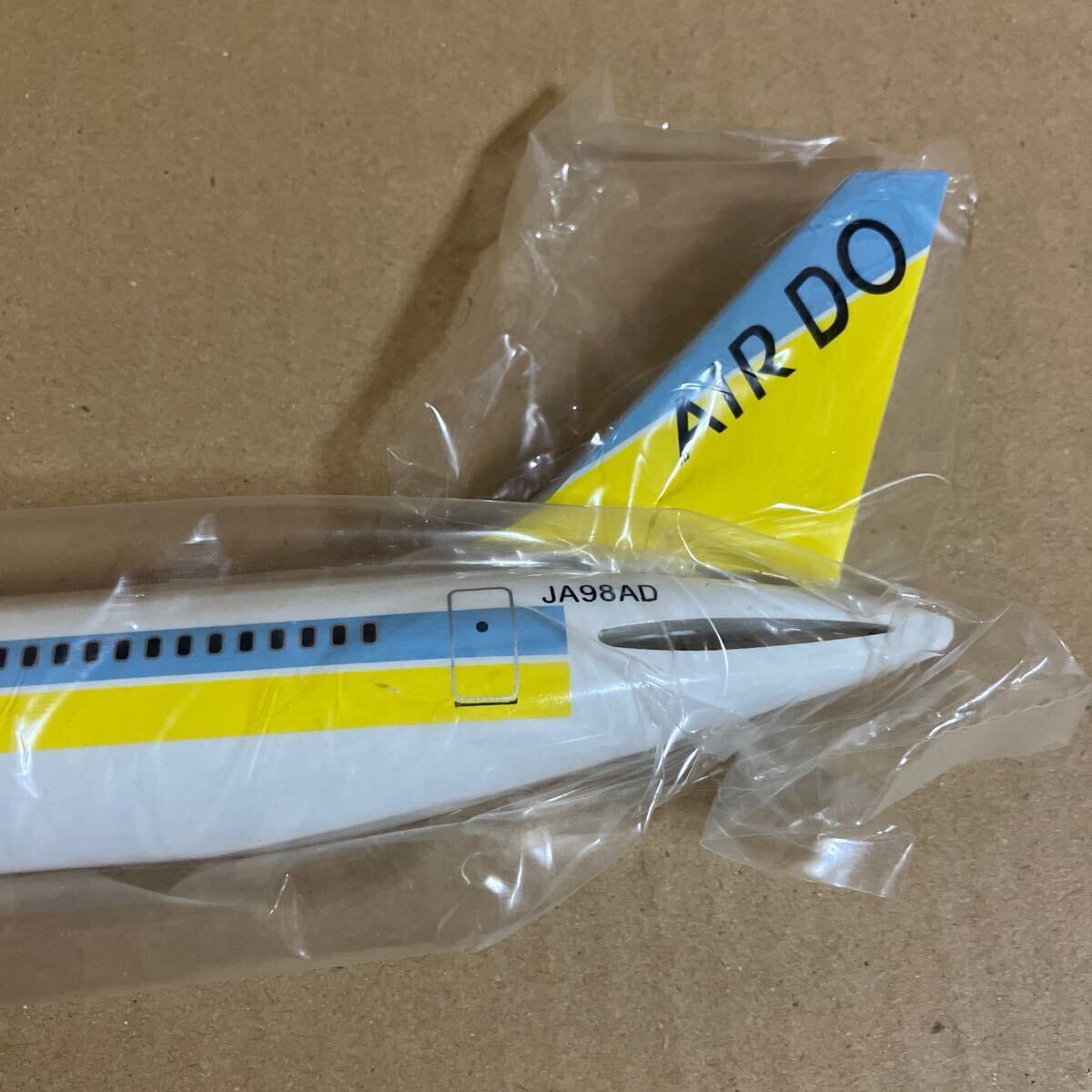 Yahoo!オークション - クロスウイング 1/200 AIRDO B767-300 JA98AD ...