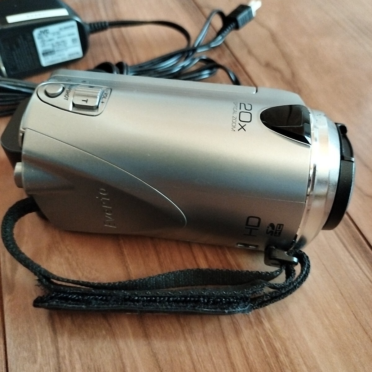 JVC Everio GZ-HM240 ビデオカメラ DVDライター ブルーレイディスク 録画 保存 ハイビジョンメモリームービー エブリオ(その他)｜売買されたオークション情報、yahooの ...