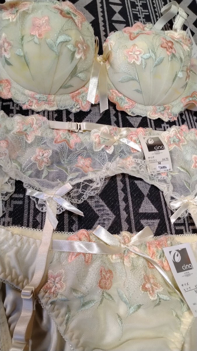 Yahoo!オークション - ブラショーツガーターセット C70