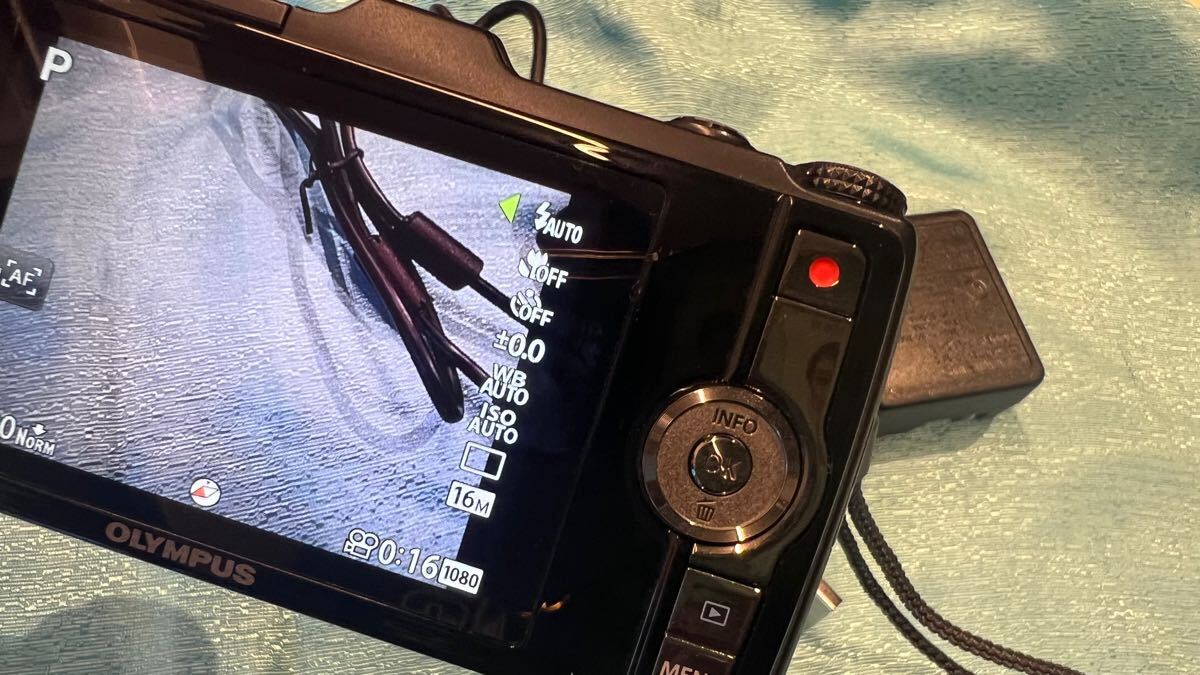 Yahoo!オークション - OLYMPUS SH-25MR 充電器あり GPS デジタルカメラ