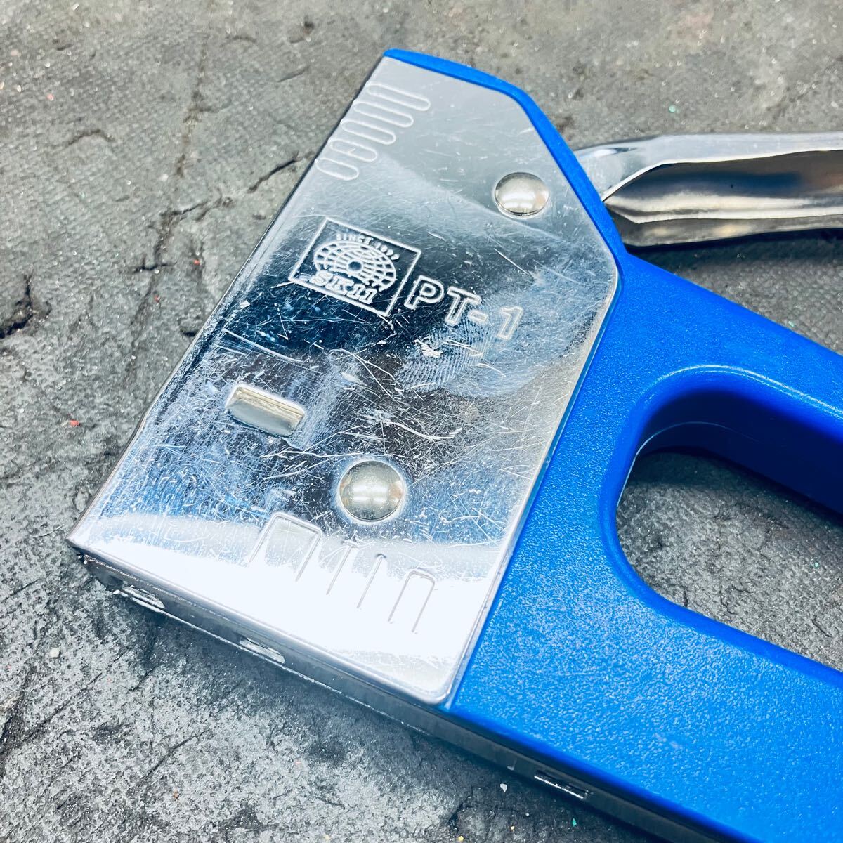 Yahoo!オークション - SK11 手動パワフルハンドタッカー PT-1 いろ...