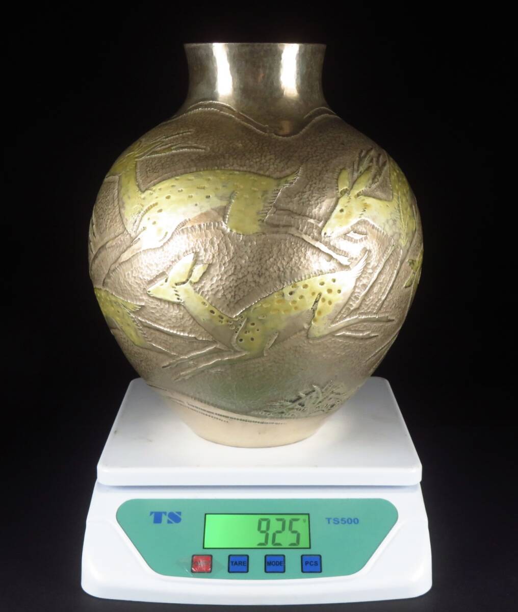 Yahoo!オークション - 【SAKURAYA】純銀製 重量925g【群鹿彫金銀花瓶/...