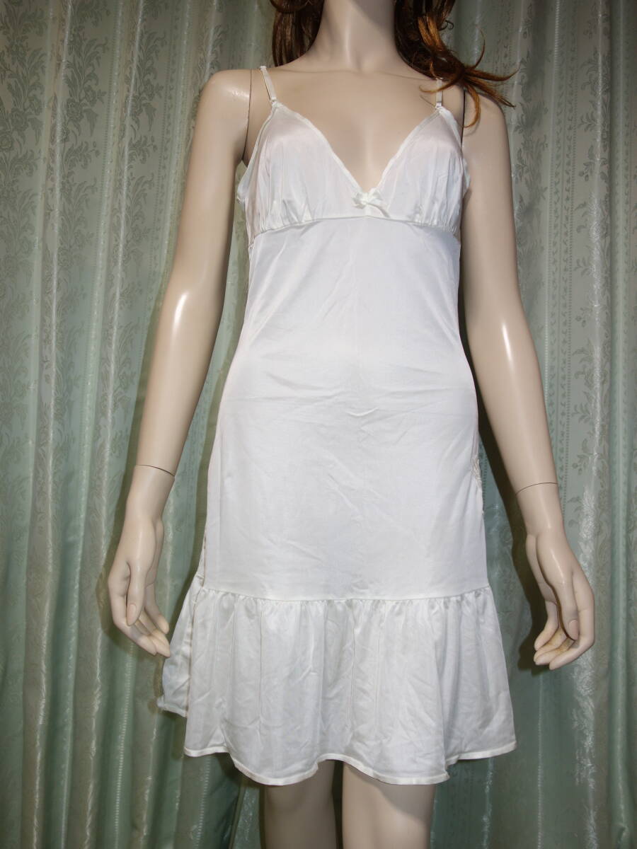 Yahoo!オークション - S52 ティーンズ系 白いスリップ B80