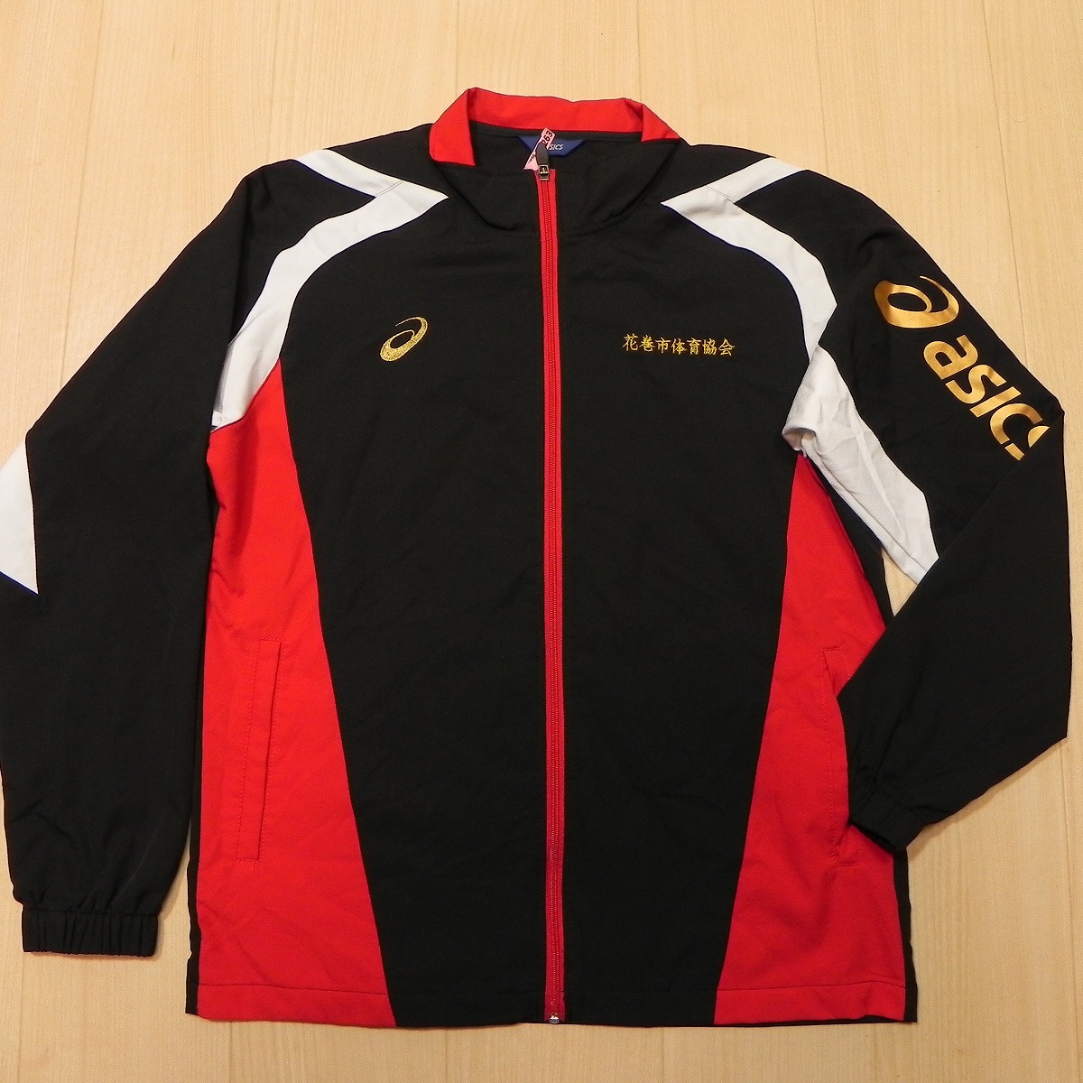 Yahoo!オークション - 古着 中古 asics アシックス 一枚地 ウインドブ...