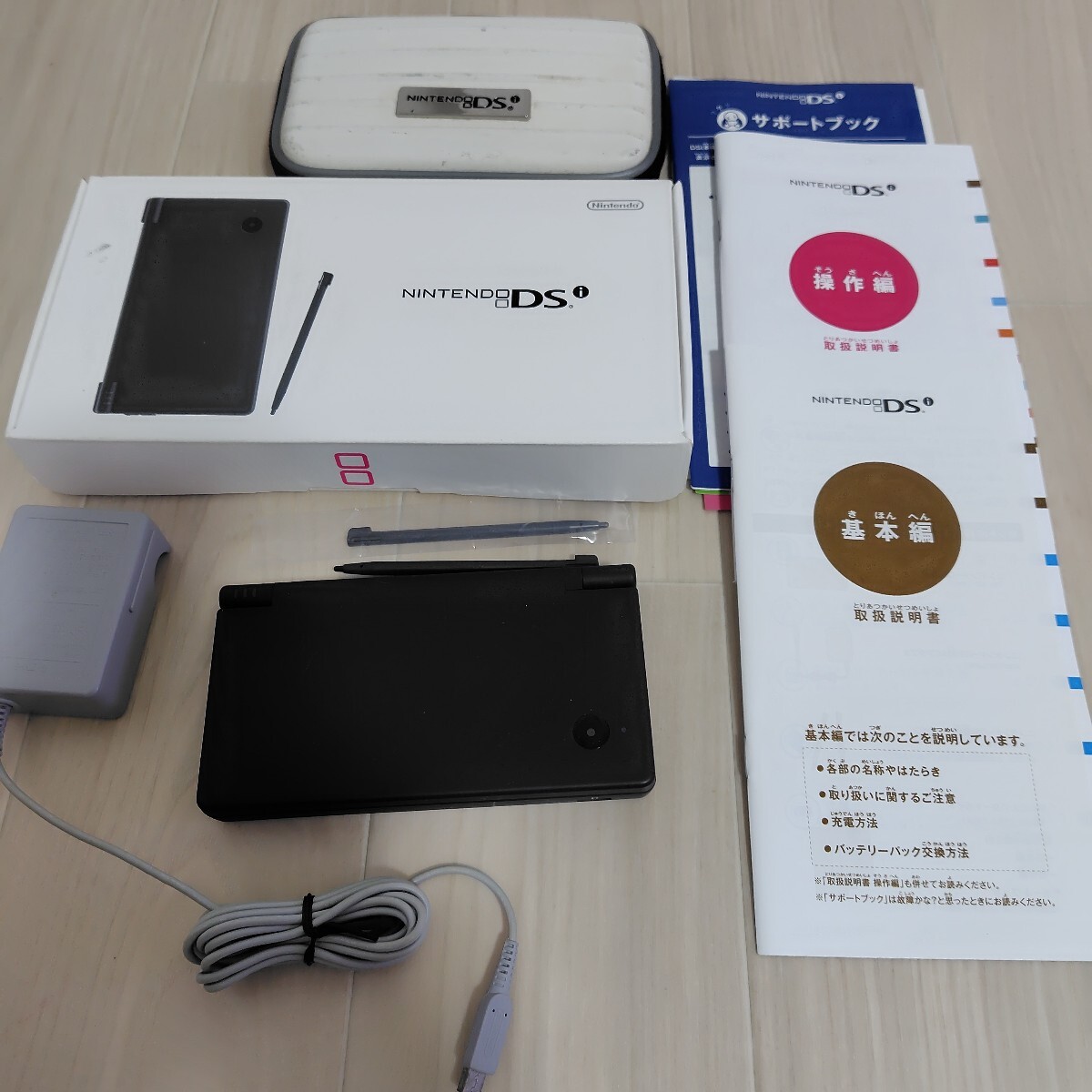 Yahoo!オークション - ニンテンドーDSi ブラック