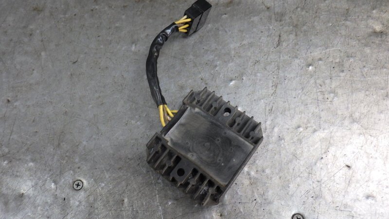 Yahoo!オークション - RGA-386A ZRX-2 純正 レギュレーター ZR400E-320...