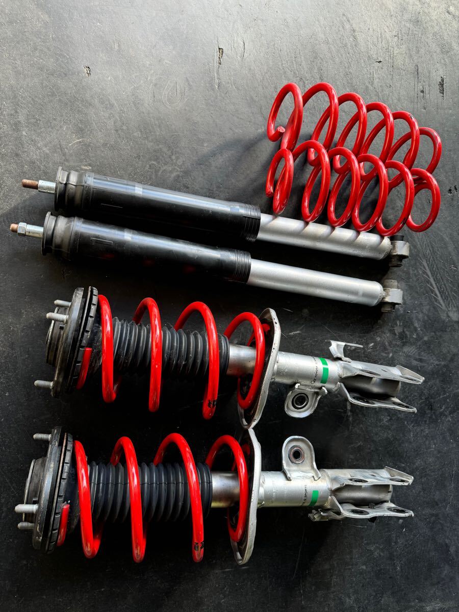 Yahoo!オークション - トヨタ プリウス 30 g's サスペンション スプリ...