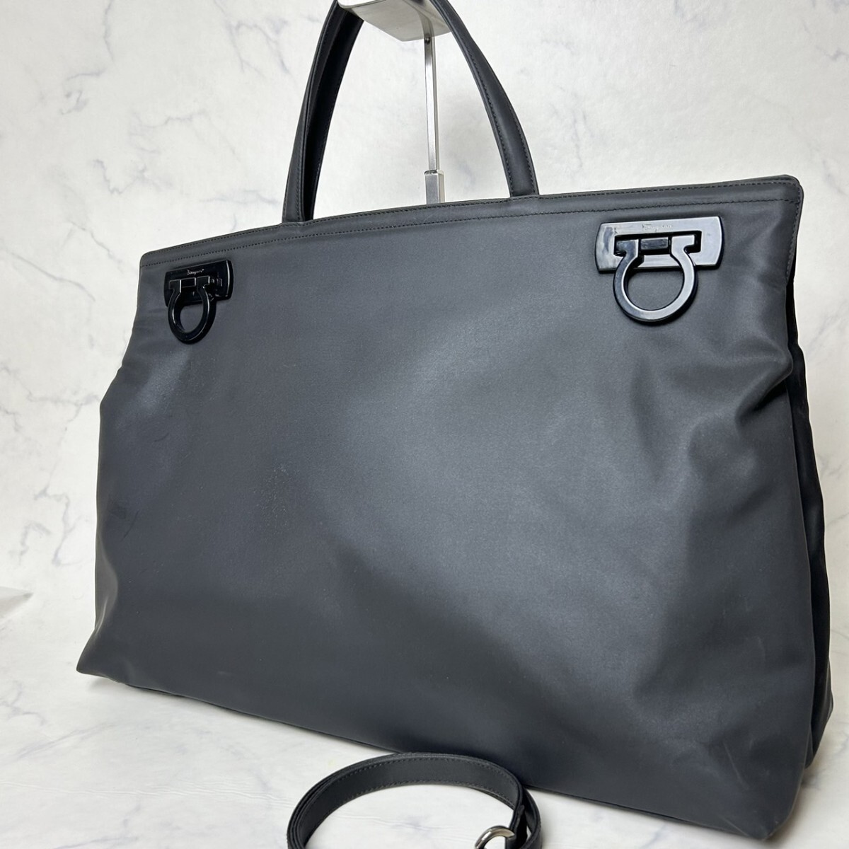 Yahoo!オークション - 【希少】 Salvatore Ferragamo フェラガモ 2way ...