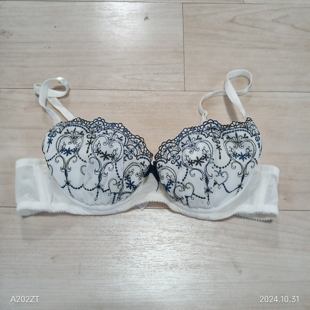 Yahoo!オークション - チュチュアンナ ブラB70 匿名配送