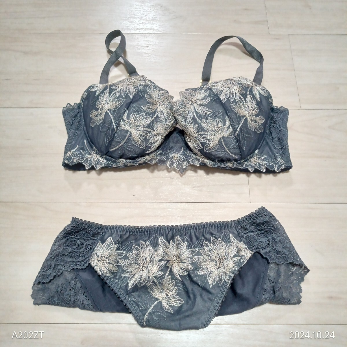 アンフィ ブラD75 ショーツLセット 匿名配送(Dカップ)｜売買されたオークション情報、yahooの商品情報をアーカイブ公開 - オークファン（aucfan.com）