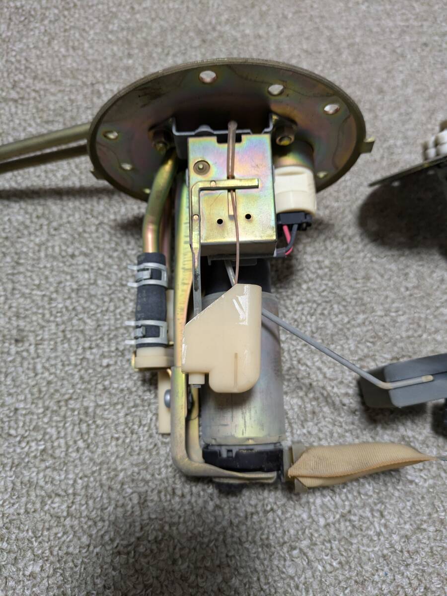 Yahoo!オークション - 廃盤 CN9A CP9A ランエボ 4 5 燃料ポンプ ユニッ...