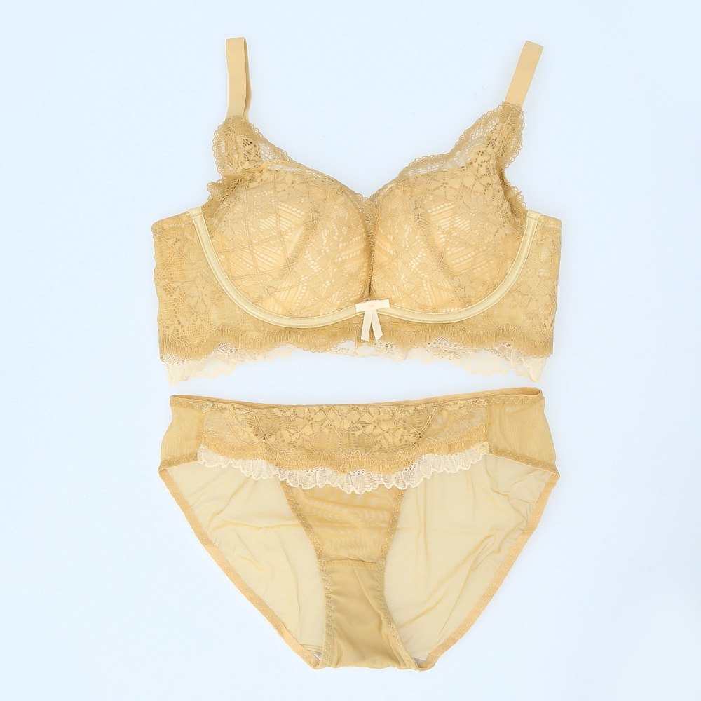 Yahoo!オークション - イエロー 38/85AB ノンワイヤー ブラ&ショーツ...