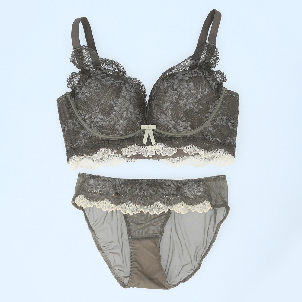 Yahoo!オークション - グリーン 36/80AB ノンワイヤー ブラ&ショーツ...