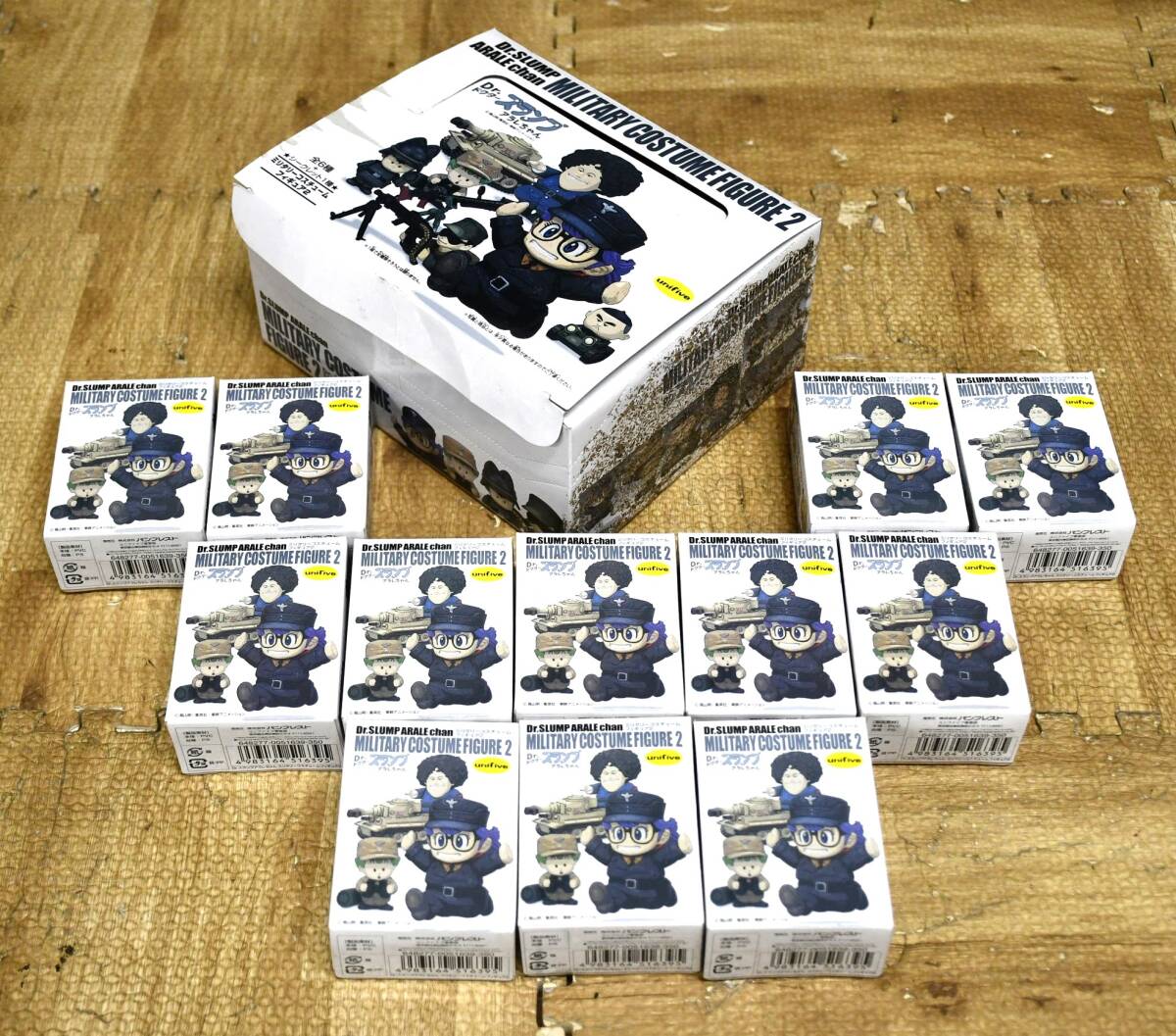 Yahoo!オークション - OY11-81【未開封品】unifive Dr.スランプ アラレ...