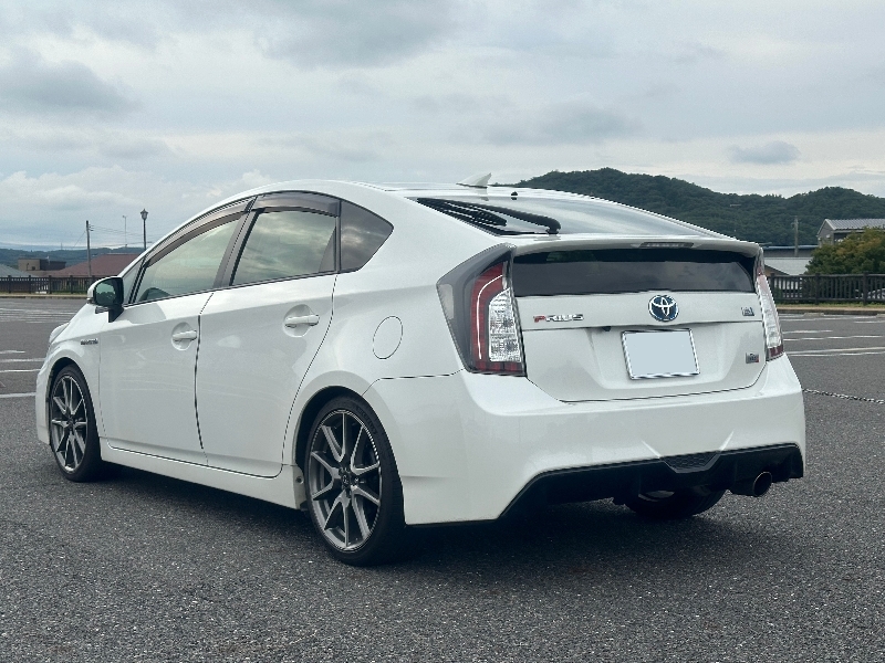 Yahoo!オークション - トヨタ プリウス ZVW30 G's S ツーリングセレク...