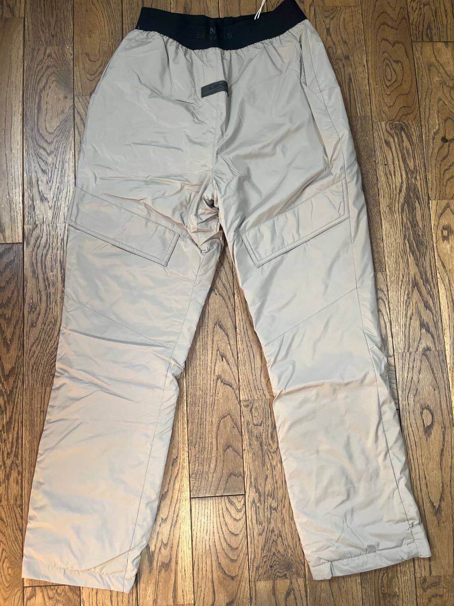 エッセンシャルズ 中綿ナイロンパンツ XSサイズ 定価20900円 か2 ストームパンツ テックパンツ(XSサイズ以下)｜売買されたオークション情報、yahooの商品情報をアーカイブ公開 ...