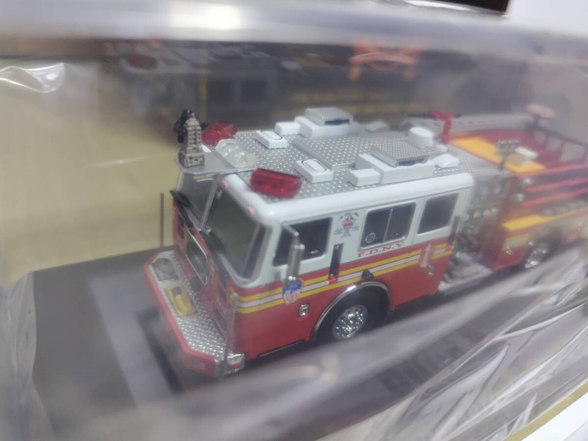 Yahoo!オークション - 絶版希少 入手困難 限定品 CODE3 1/64 FDNYニュ...