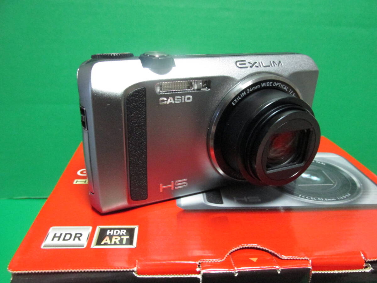 Yahoo!オークション - 【長期保管美品】CASIO EXILIM EX-ZR400 (シルバ...