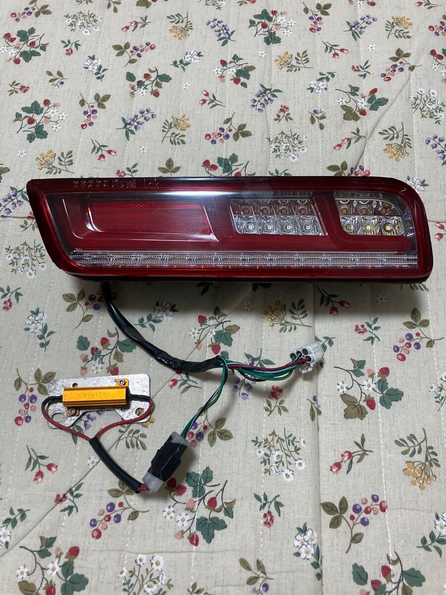 Yahoo!オークション - アルト HA36系 テールランプ LCK619 右側のみ