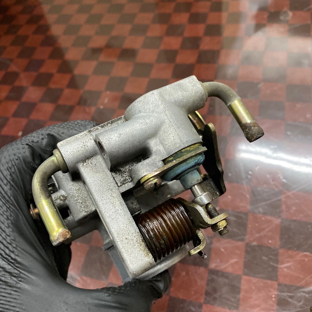 Yahoo!オークション - スロットルボディ ジムニー JA22 MT車