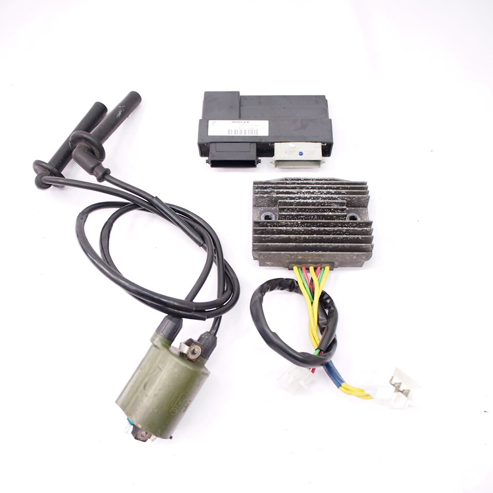 Yahoo!オークション - シルバーウィング400 NF01-1500 08年 最終型 純...