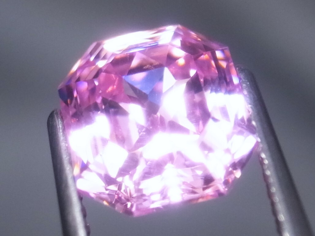 Yahoo!オークション - 5.39ct a 新品・最先端技術のレーザー光線による...