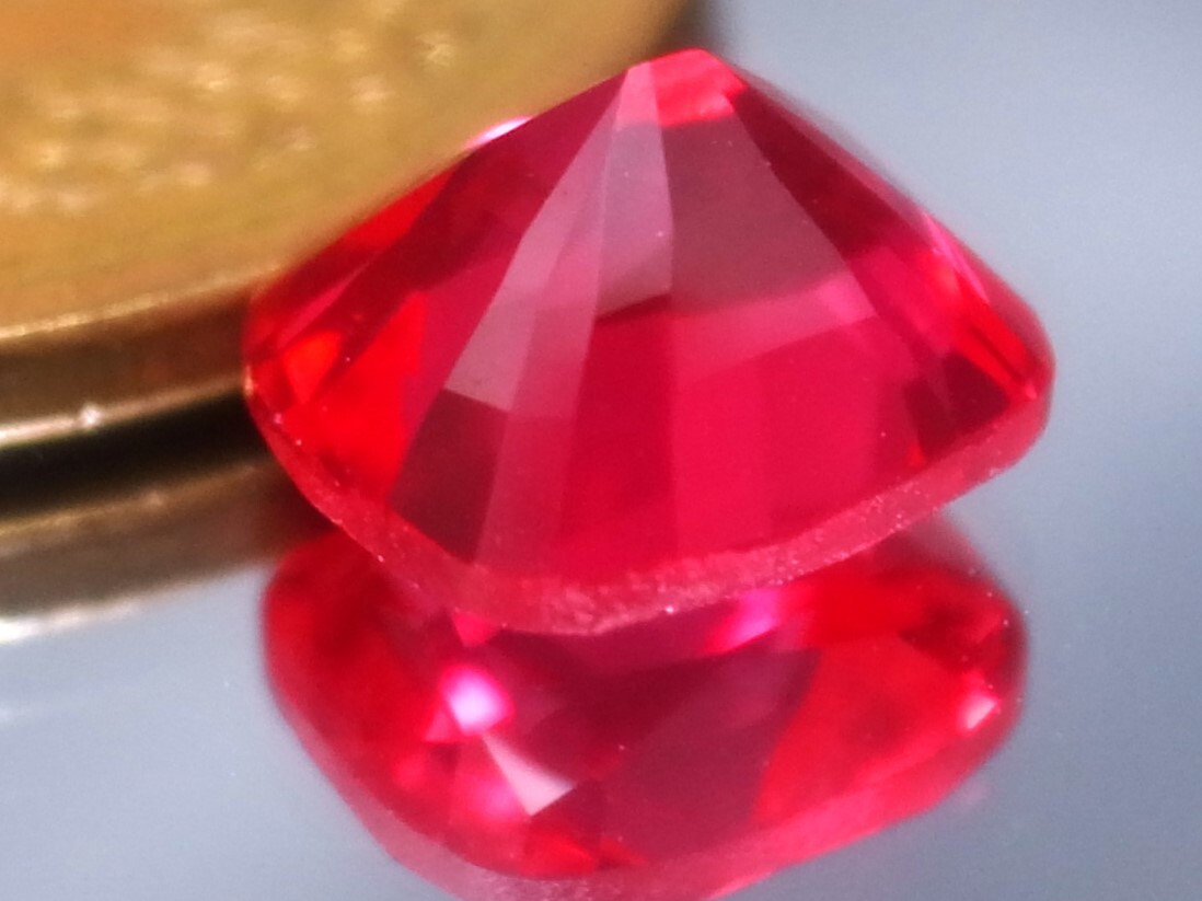 Yahoo!オークション - 2.69ct 新品・最先端技術のレーザー光線によるニ...